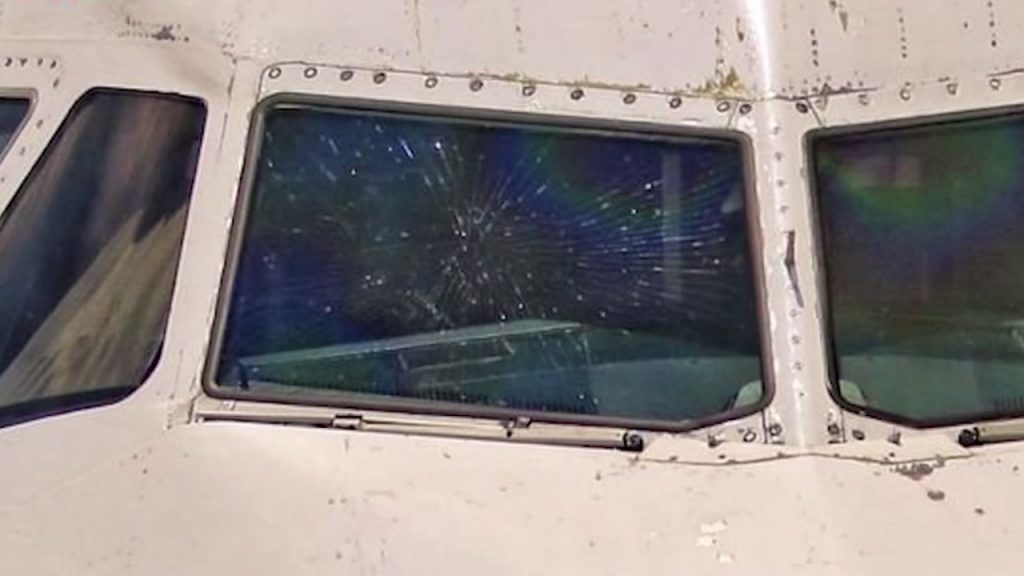 دانلود VISUAL INSPECTION GUIDE FOR AGING AIRCRAFT WINDSHIELDS ...